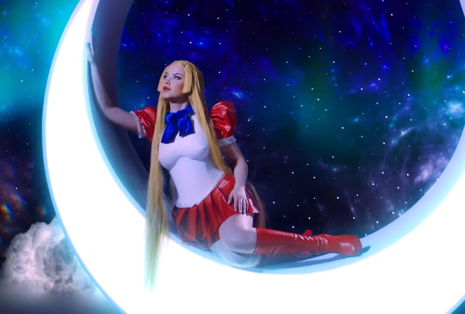 Премьера: DASHI из RASA дропнула первый сольный клип «Ромашки» • ТНТ ...